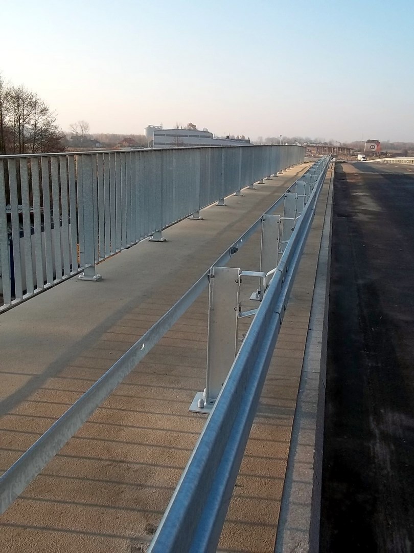 Bariery ochronne mostowe - PrOWERk Sp. z o.o.