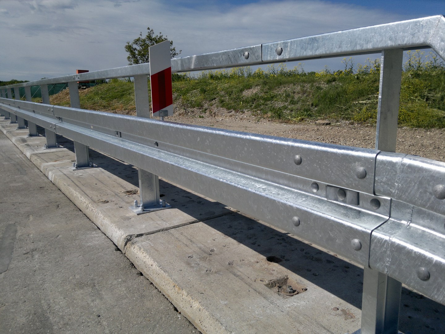 Bariery ochronne mostowe - PrOWERk Sp. z o.o.