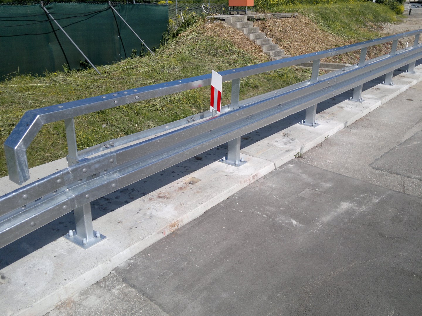 Bariery ochronne mostowe - PrOWERk Sp. z o.o.